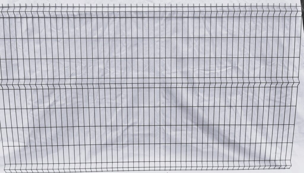 V Mesh Panel 1.73m x 3.0m - Black - internationalmeshgroup.com